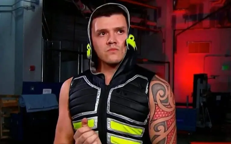 DOMINIK MYSTERIO - WRESTLING BIO - WWE RAW ROSTER